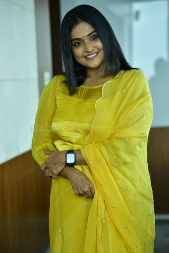 Actress Remya Nambeesan At Dayaa Movie Interview Photos 12 (238456 ...