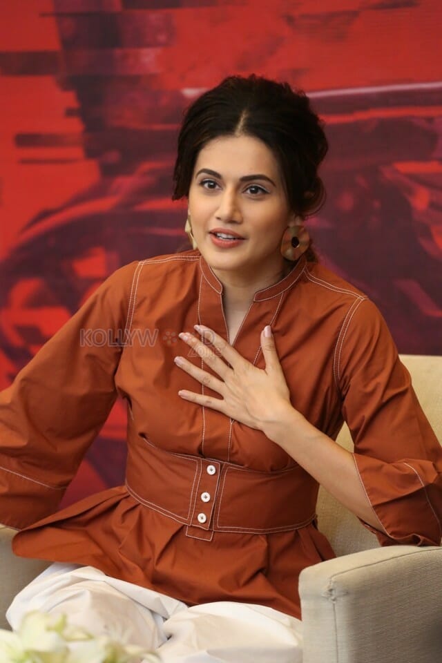 Actress Tapsee Pannu At Game Over Interview Stills 44 (57541 ...