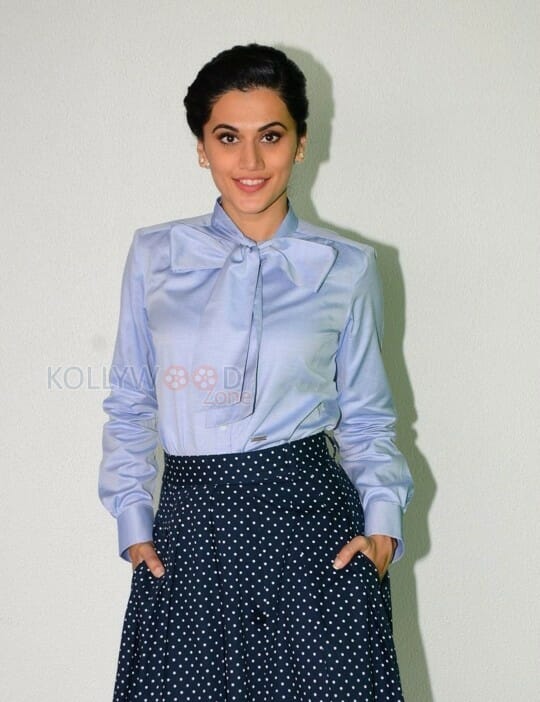 Actress Tapsee Pannu New Photoshoot Photos 06 (57557) | Kollywood Zone