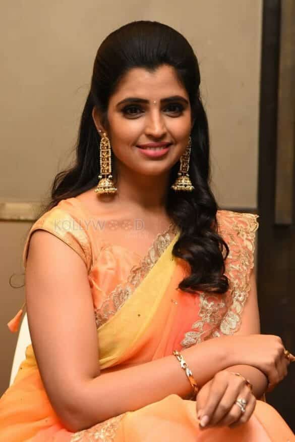 Anchor Syamala At 11 11 Movie First Look Stills 08 (154427) | Kollywood ...