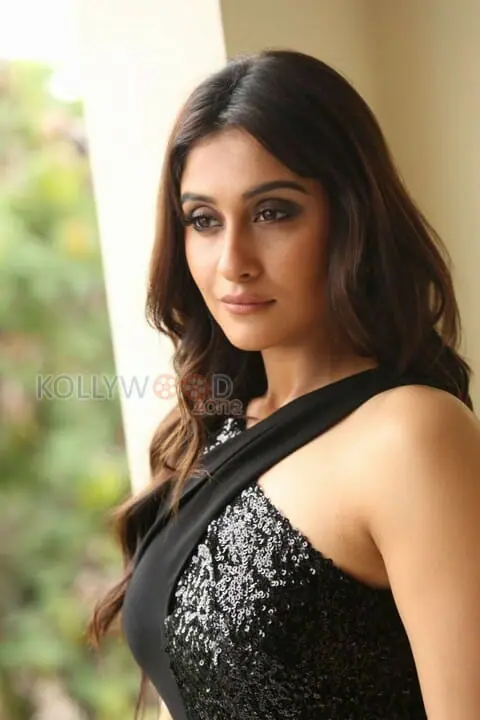 Beautiful Actress Regina Photos 15 (63082) | Kollywood Zone