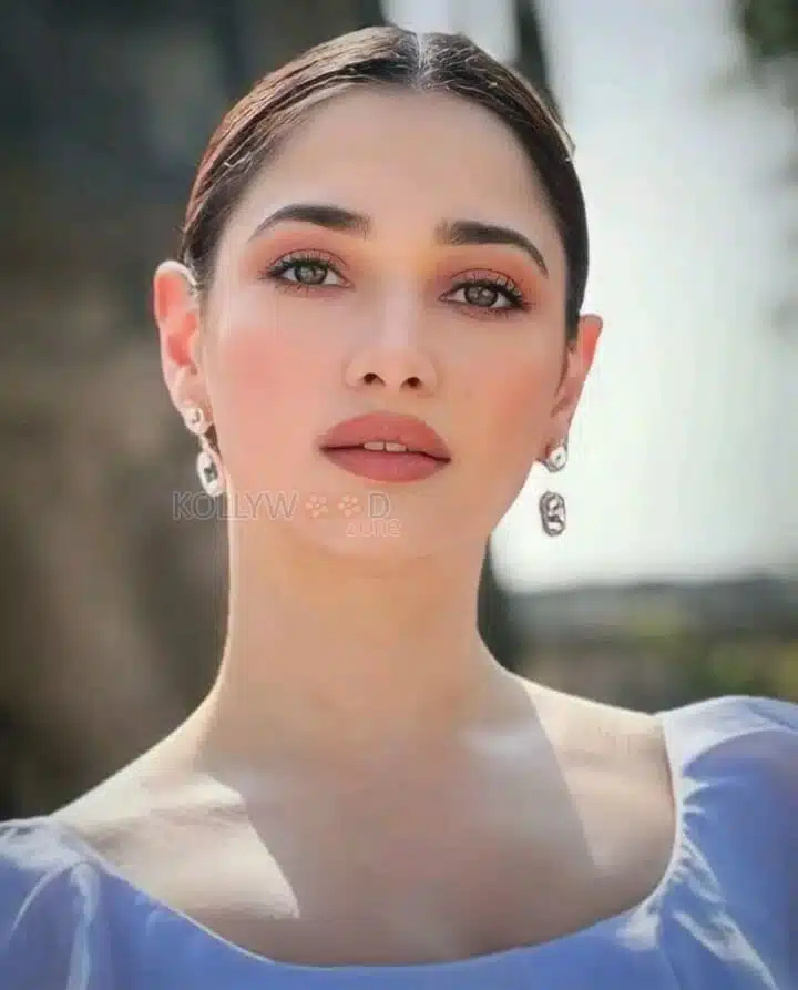 Beautifully Sexy Tamanna Bhatia Pictures 01 (231238) | Kollywood Zone