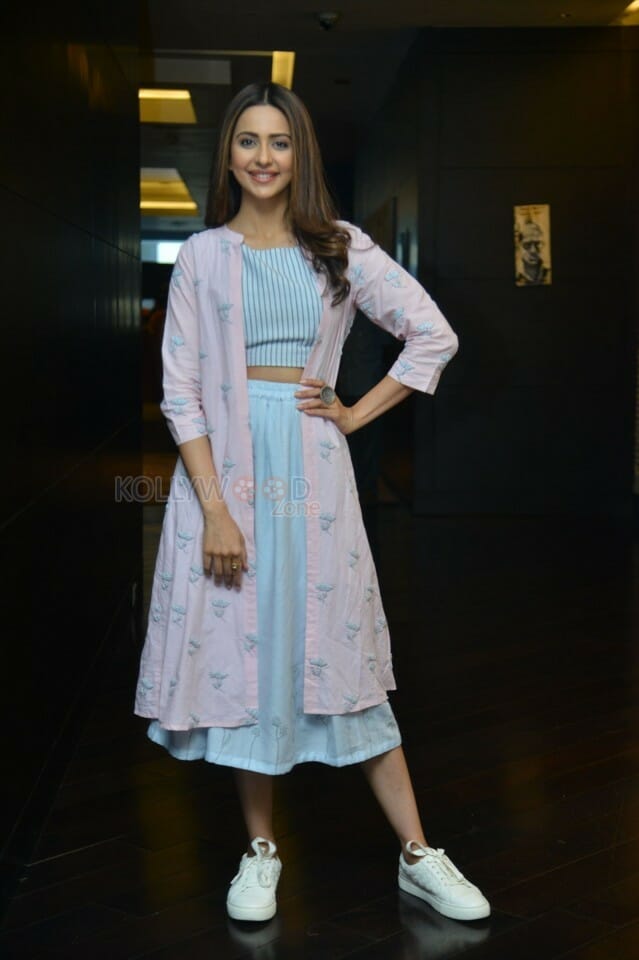 Dev Movie Heroine Rakul Preet Singh Interview Pictures 10 (37868 ...