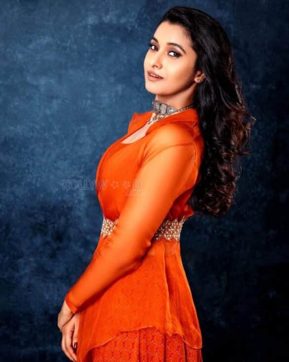 Dootha Actress Priya Bhavani Shankar Photos 02 (263776) | Kollywood Zone