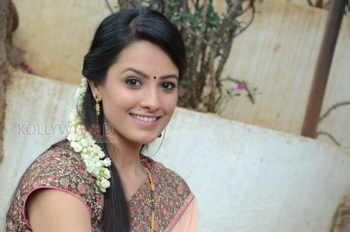 Actress Anitha Latest Pictures 03 (68614) | Kollywood Zone