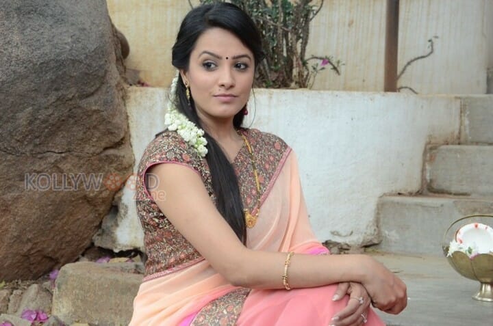 Actress Anitha Latest Pictures 04 (68615) | Kollywood Zone