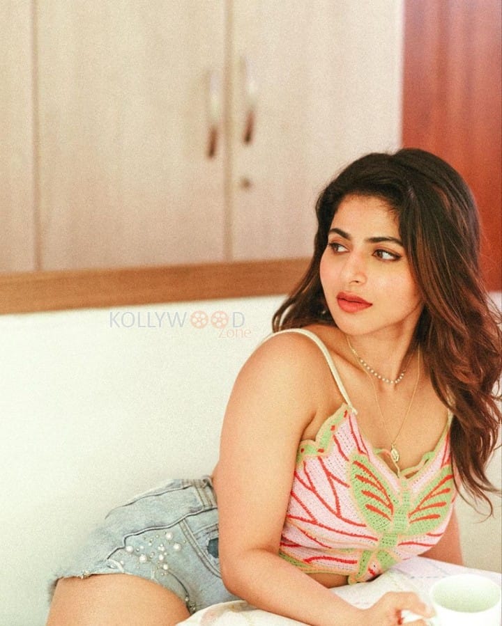 Sultry Iswarya Menon In A Denim Short And Butterfly Crop Top Pictures 02 304013 Kollywood Zone