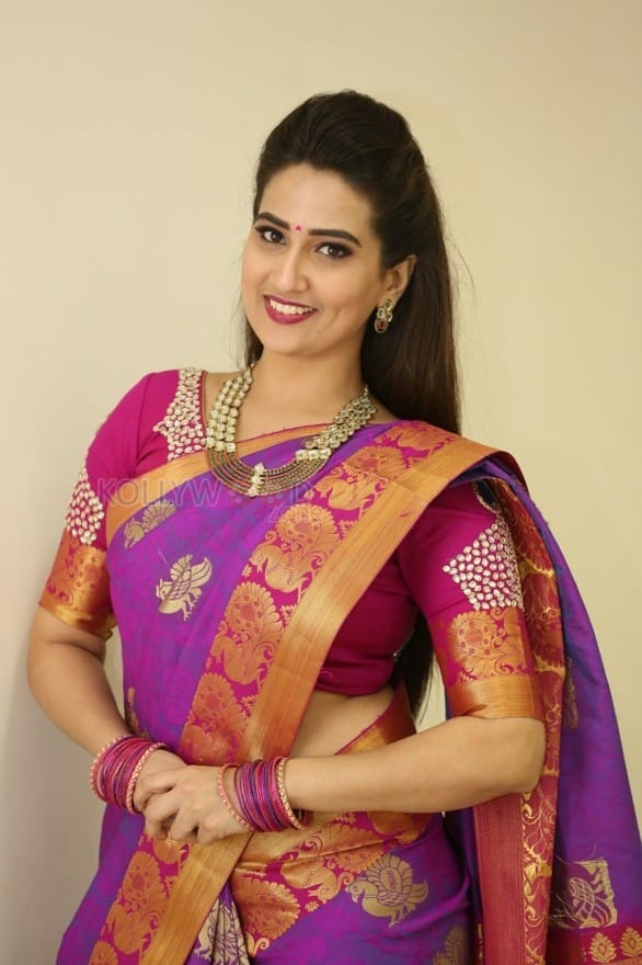 Actress Manjusha Traditional Saree Photos 08 (84831) | Kollywood Zone