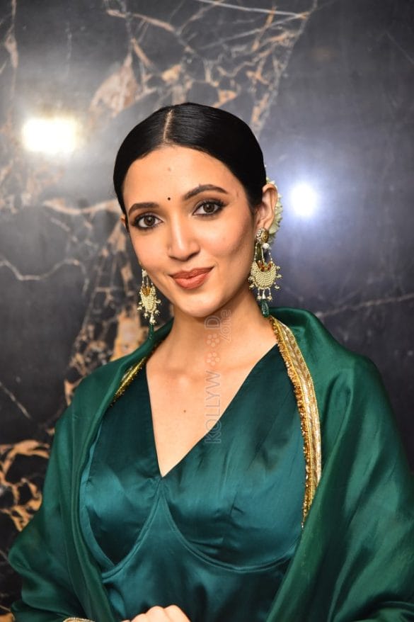 Actress Neha Shetty At Gangs Of Godavari Teaser Launch Pictures 15 ...