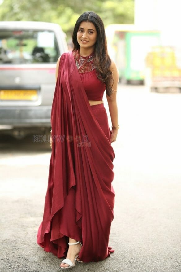 Actress Rashi Singh At Papam Pasivadu Web Series Trailer Launch Photos ...