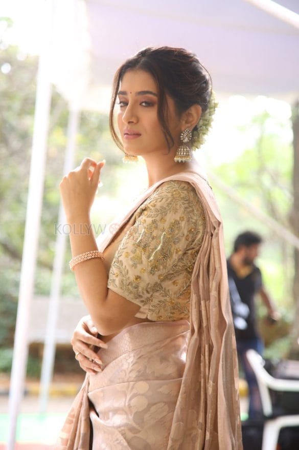 Actress Rashi Singh At Raj Tharun New Movie Launch Photos 63 (302565 ...