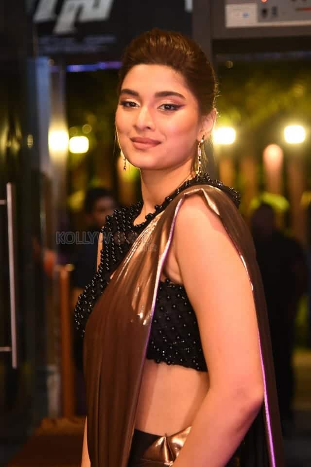 Actress Saiee M Manjrekar At Ghani Movie Release Punch Photos 02 ...