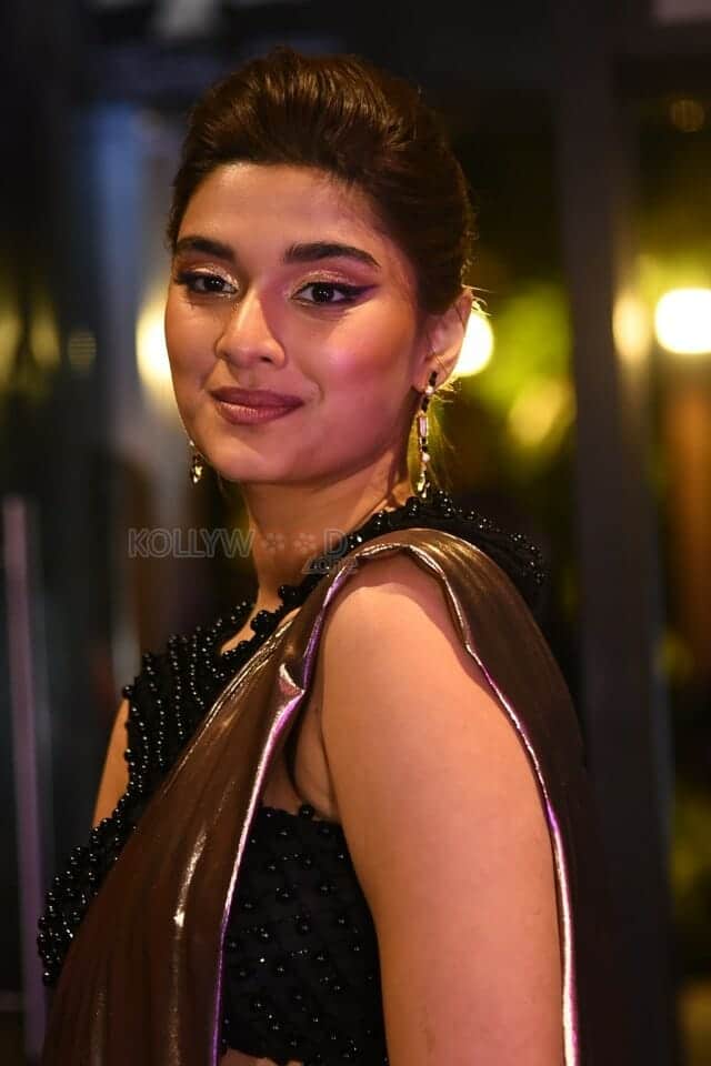 Actress Saiee M Manjrekar At Ghani Movie Release Punch Photos 10 ...