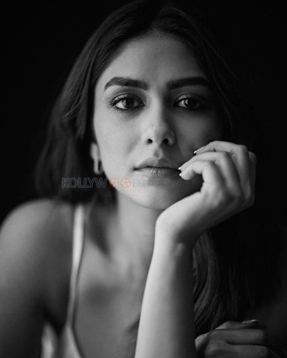 Graceful Bollywood Actress Mrunal Thakur In A Monochrome Photoshoot ...