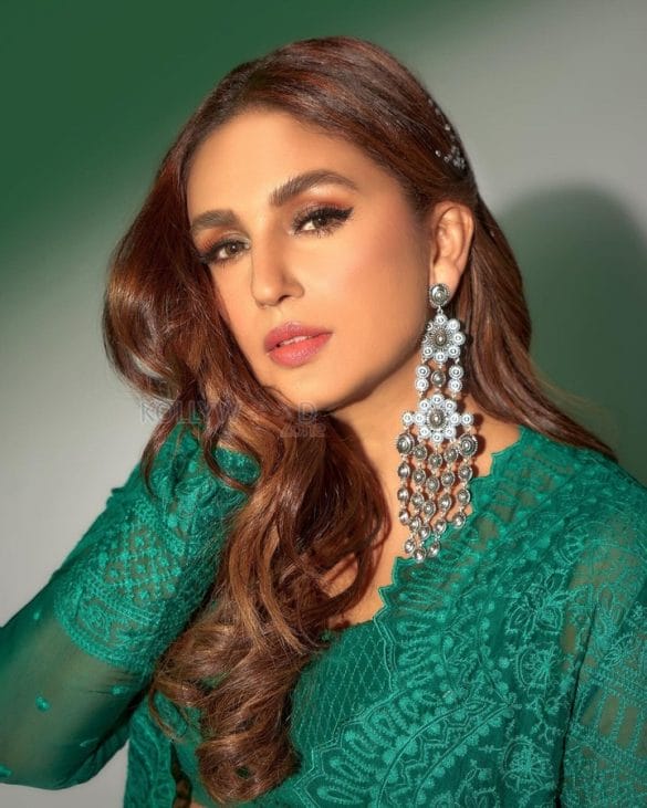 Maharani 3 Actress Huma Qureshi In A Green Lehenga Set Photos 02 (304660) | Kollywood Zone