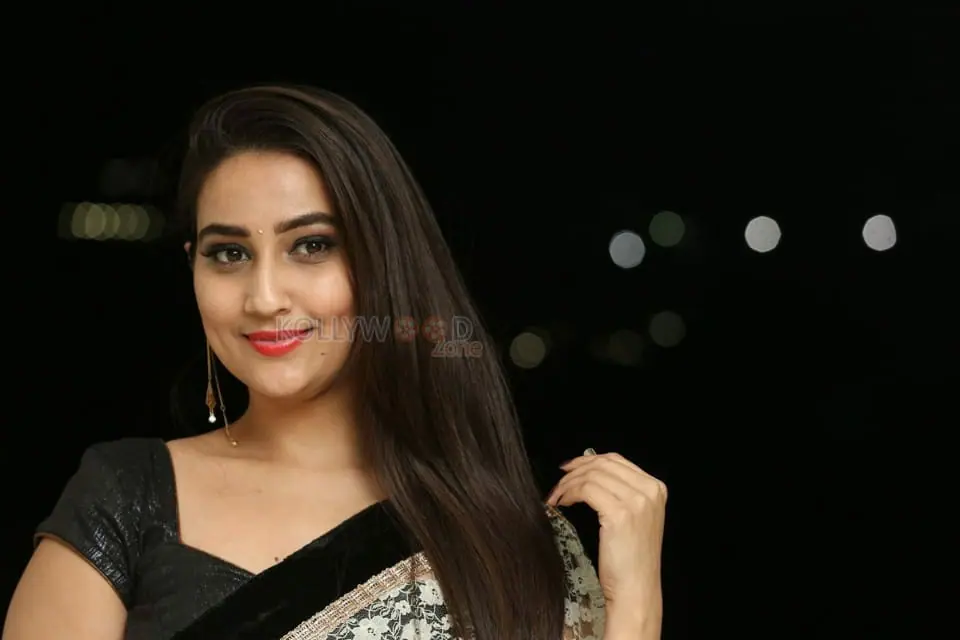 Manjusha At Shubhalekha Lu Press Meet Pictures 35 (85981) | Kollywood Zone