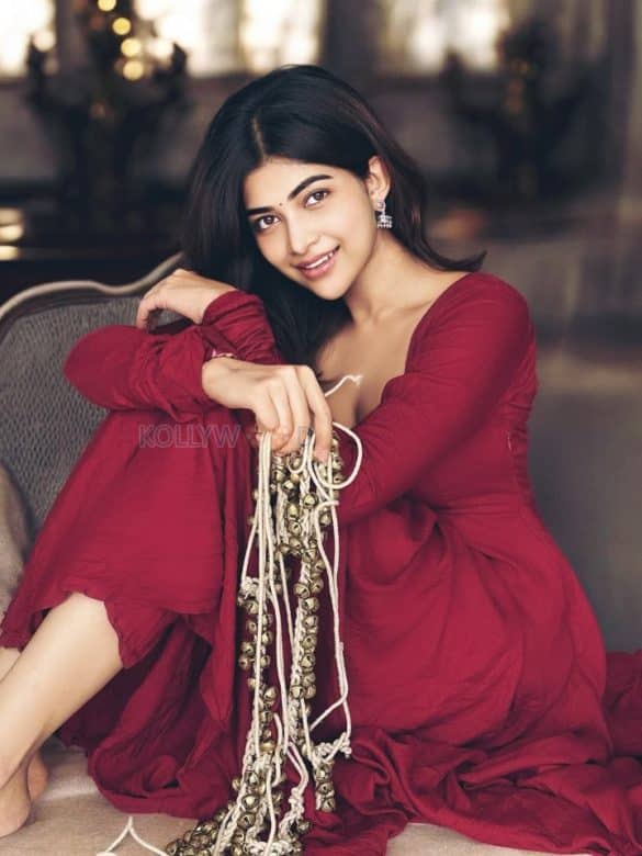 Sweety Naughty Crazy Actress Srijita Ghosh In A Deep Red Anarkali Suit ...