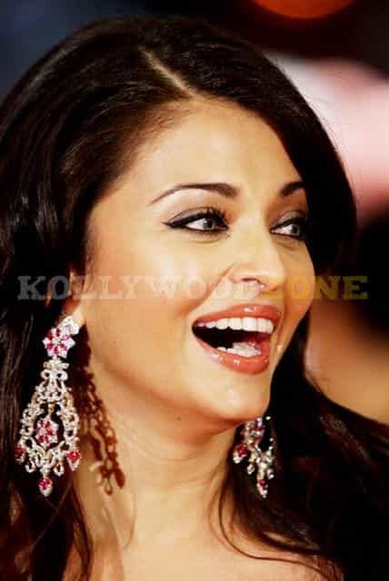 Actress-aishwarya-rai-stills-12 (95641) | Kollywood Zone