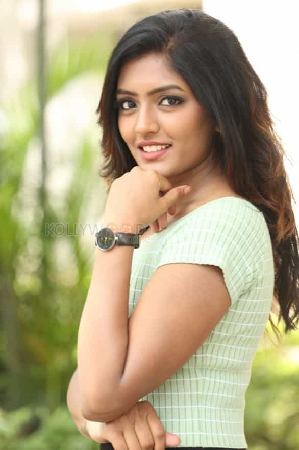 Beautiful Tollywood Actress Eesha Photos 18 (96583) | Kollywood Zone