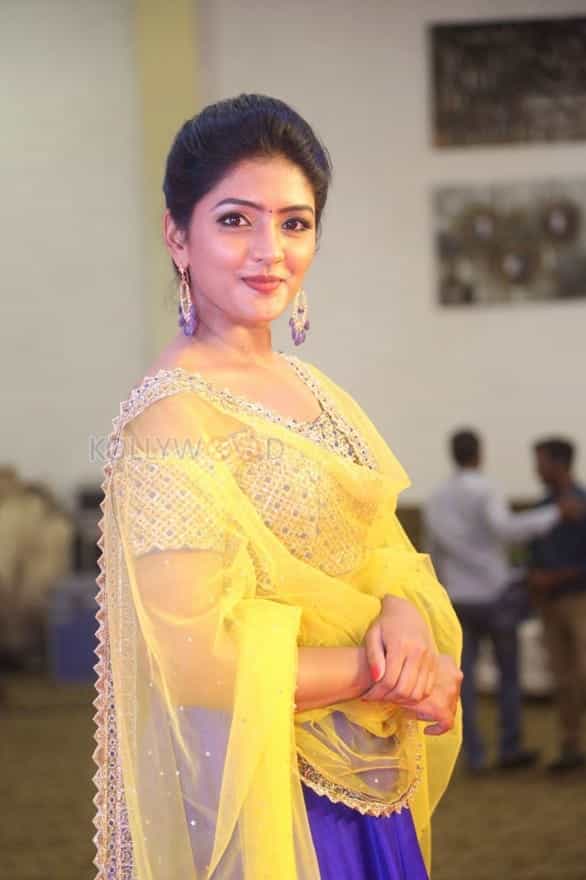 Beautiful-tollywood-actress-eesha-pictures-09 (96620) | Kollywood Zone