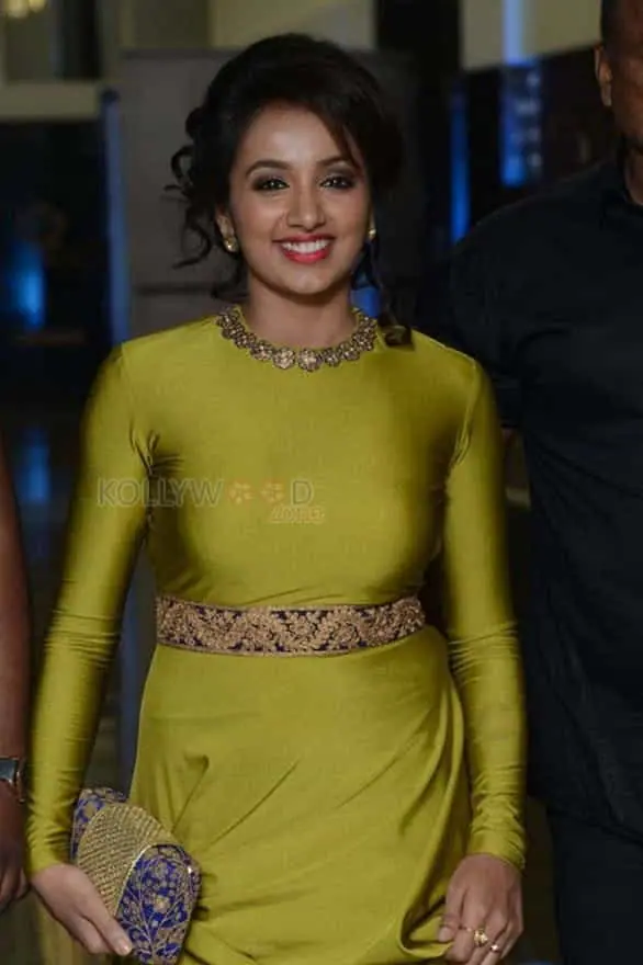 Actress Tejaswi Madivada Spicy Stills 06 (113450) | Kollywood Zone