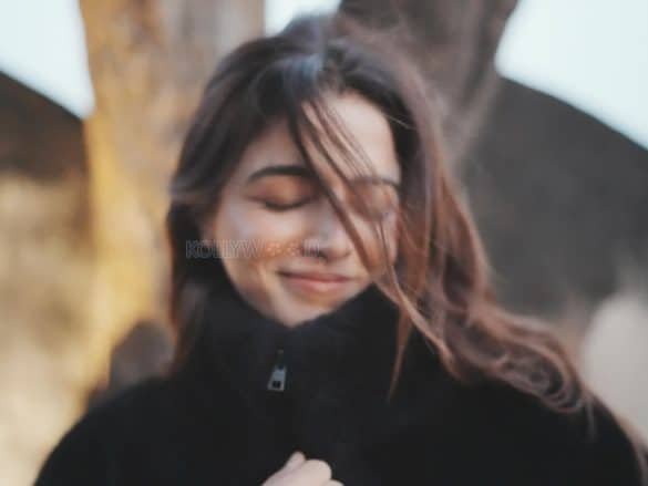 Tiki Taka Actress Wamiqa Gabbi Face Closeup Photos 03 (343279 ...