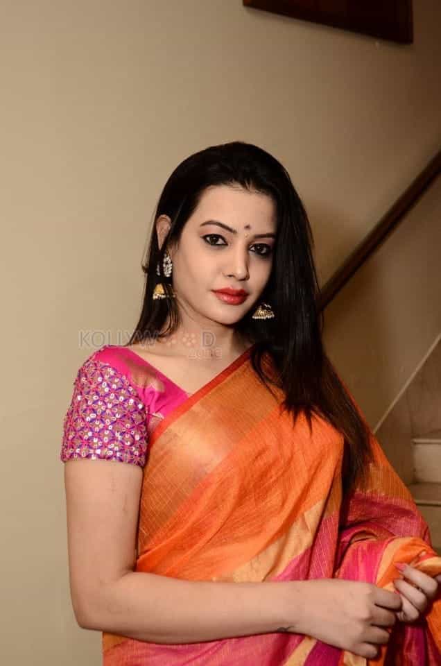 Actress Deeksha Panth Orange Saree Photos 14 (116370) | Kollywood Zone