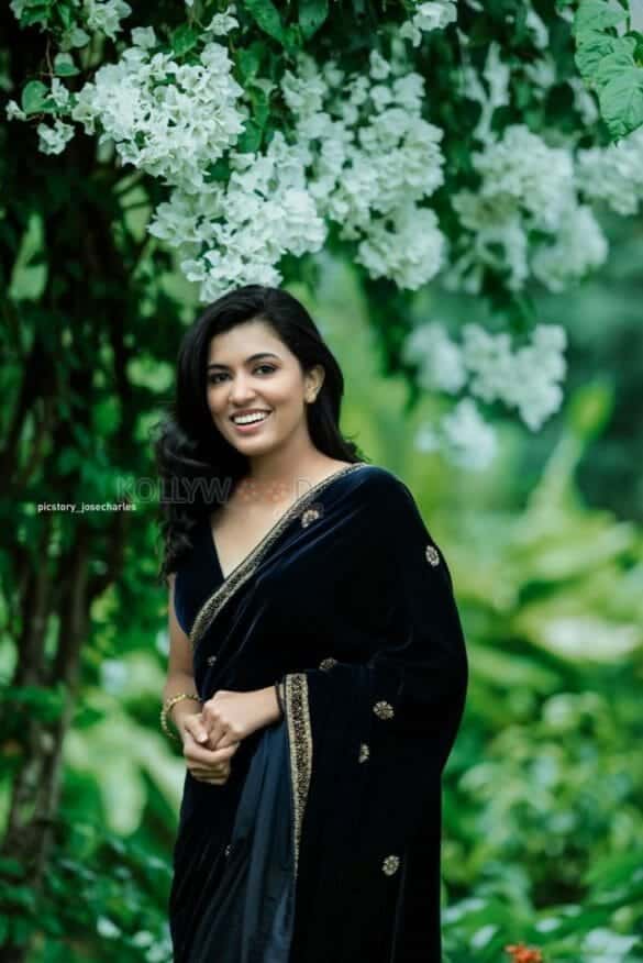 Malayalam Actress Anju Kurian In A Black Saree Photoshoot Stills 01 (222946) | Kollywood Zone