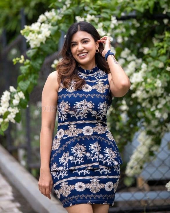 Wolf Actress Anju Kurian In A Blue Floral Print Mini Dress Photos 01 ...