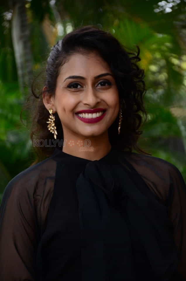 Actress Nithya Naresh At Operation Goldfish Movie Teaser Launch Photos ...