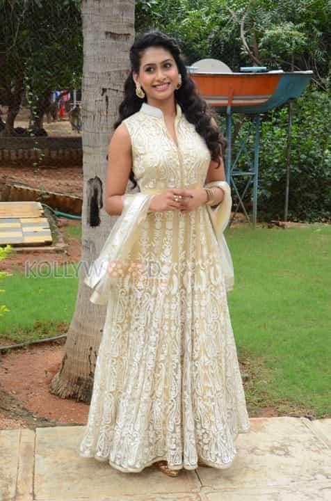 Actress Nithya Naresh Pictures 27 (129268) | Kollywood Zone