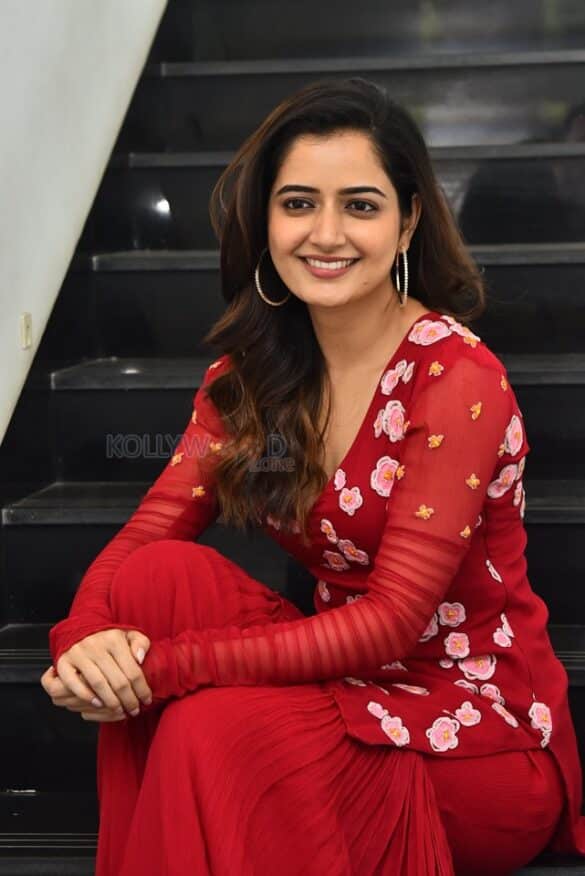 Beautiful Heroine Ashika Ranganath At Naa Saami Ranga Interview ...
