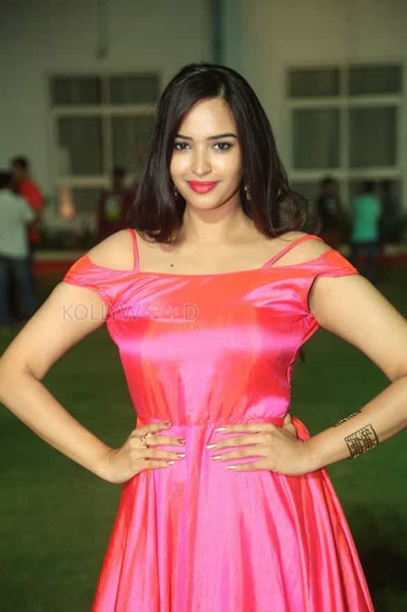 Beautiful-poojitha-photos-22 (130237) | Kollywood Zone