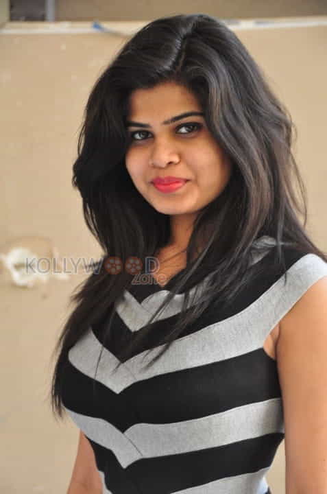Actress Alekhya Photoshoot Pics 14 (132217) | Kollywood Zone