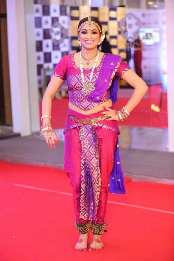 Actress Hari Priya At Mirchi Music Awards Photos 16 (143545 ...