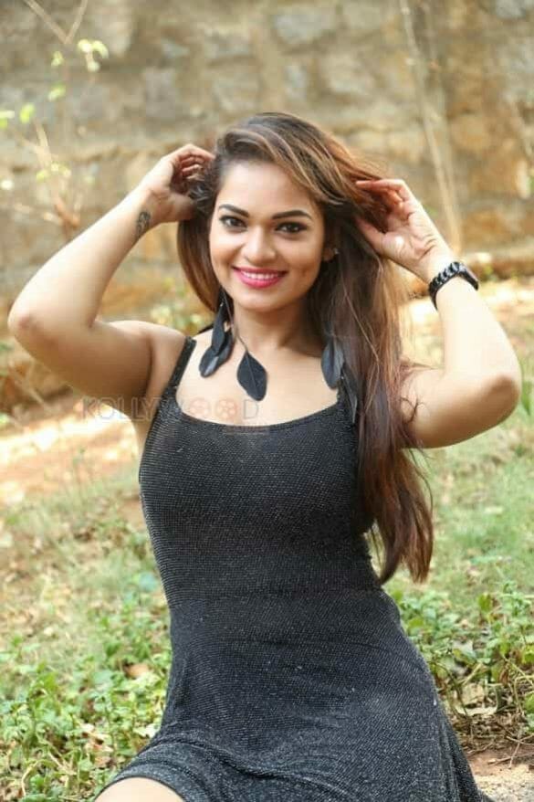 Telugu Actress Aswini New Sexy Photoshoot Stills 54 (149602) | Kollywood Zone