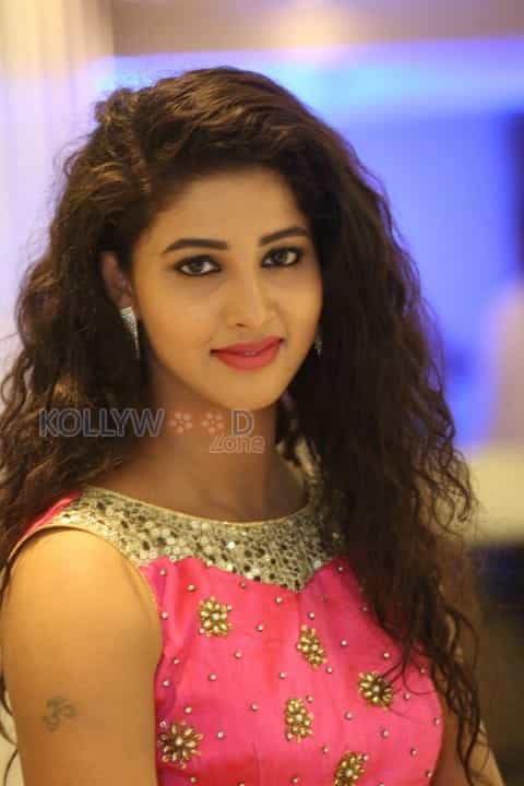 Telugu Actress Pavani New Photos 08 (150340) | Kollywood Zone
