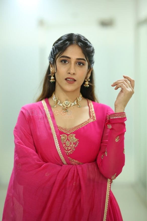 Actress Chandini Chowdary At Yevam Trailer Launch Event Photos 14 ...