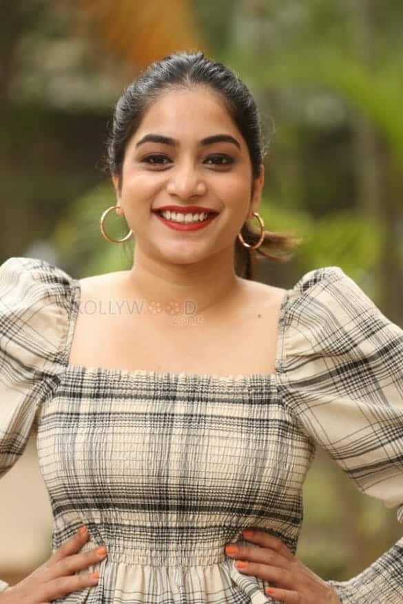 Actress Punarnavi Bhupalam At Oka Chinna Viramam Press Meet Photos 03 ...