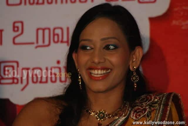 Sanjana Singh Sexy Saree Pictures 05 163217 Kollywood Zone