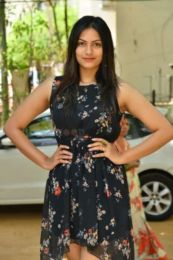 Sanjeevini Movie Heroine Swetha Varma Photos 06 (165250) | Kollywood Zone