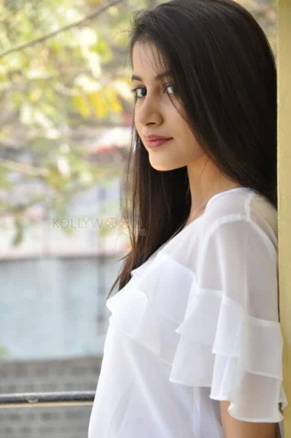 Telugu Actress Simran Sharma New Photos 31 (164383) | Kollywood Zone