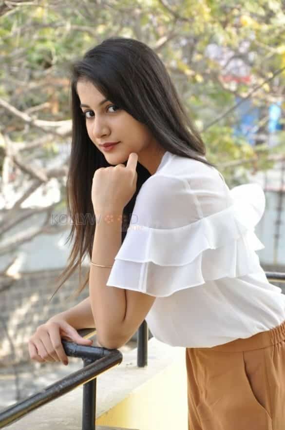 Telugu Actress Simran Sharma New Photos 40 (164392) | Kollywood Zone