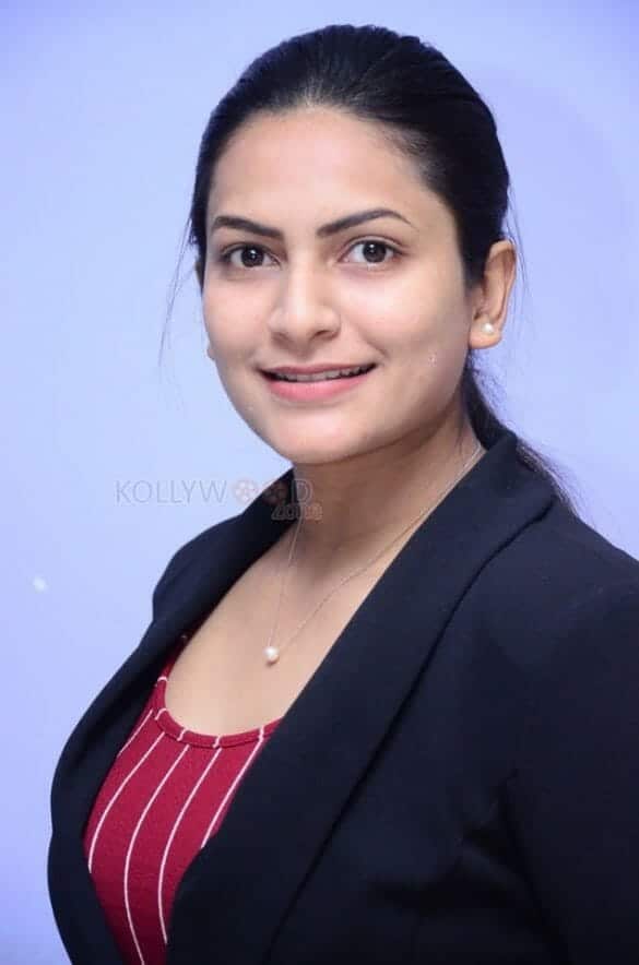 Telugu Actress Swetha Varma Photoshoot Stills 14 (165117) | Kollywood Zone