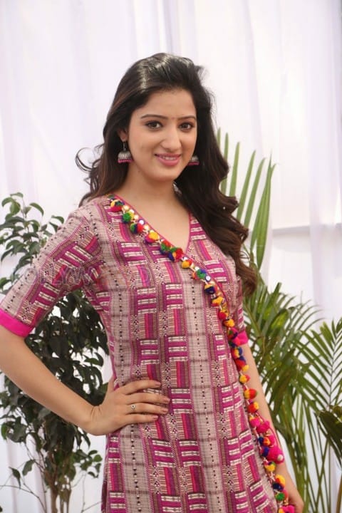 Beautiful Richa Panai Stills 18 (173647) | Kollywood Zone