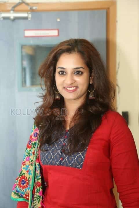 Actress Nanditha At Big Fm Photos 15 (191607) | Kollywood Zone