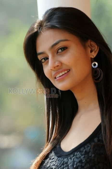 Actress Nikitha Narayan Spicy Pics 17 (187390) | Kollywood Zone