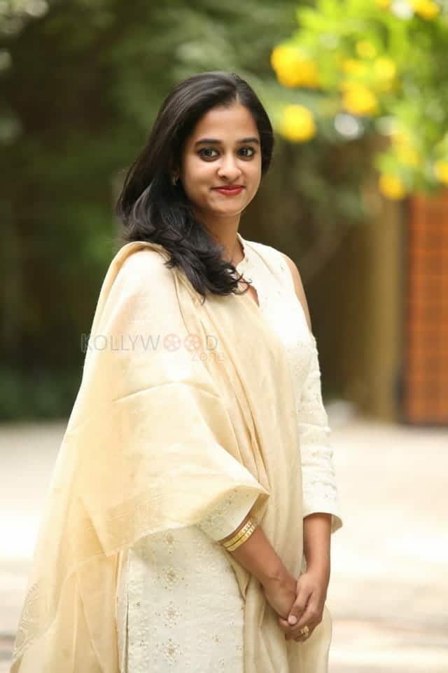 Nanditha Raj At Vishwamitra Teaser Launch Photos 09 (191690 ...