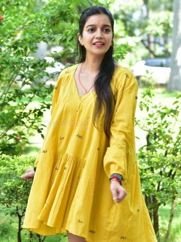 Actress Swathi Reddy At Month Of Madhu Success Meet Photos 25 (243585 ...