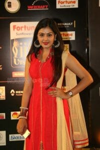 Monal Gajjar At Iifa Awards Photos 01 (203165) | Kollywood Zone